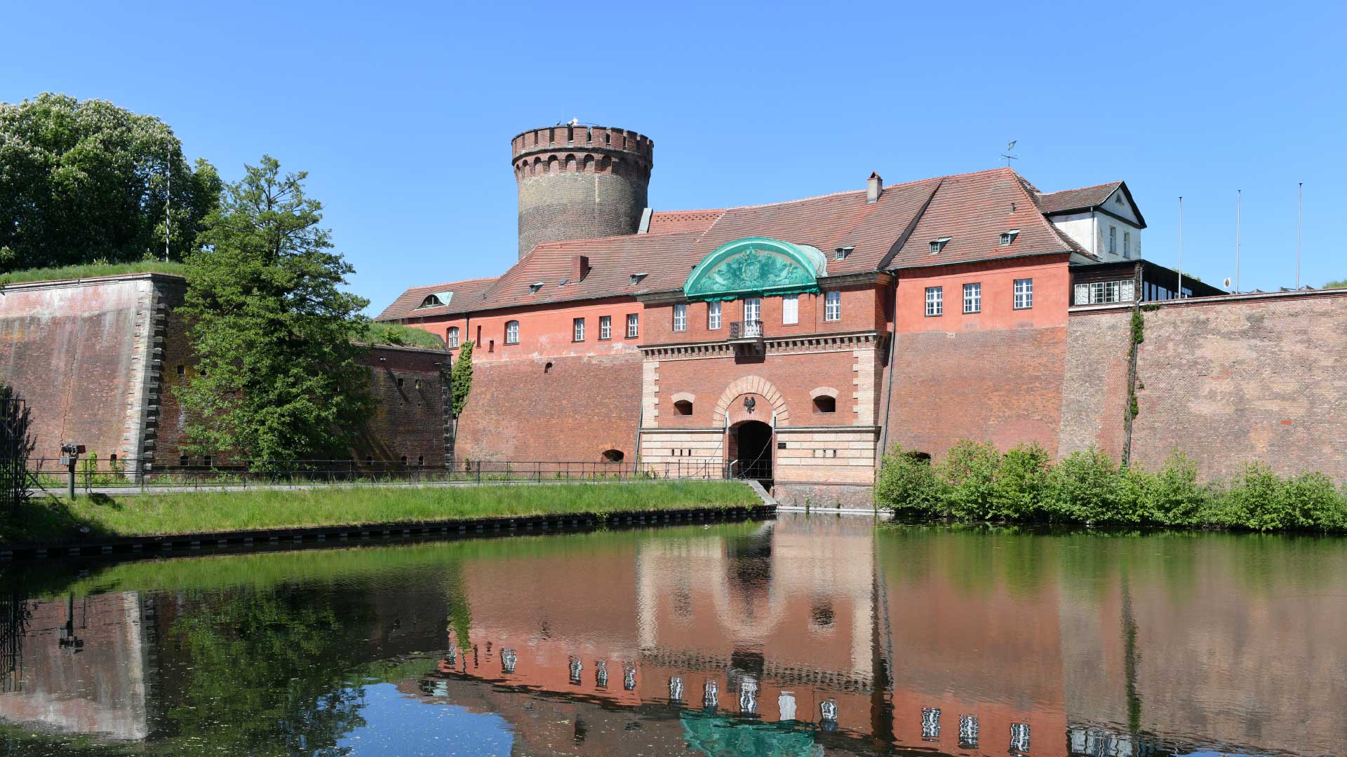 Kontakt - Sozial-kulturelle Netzwerke casa e.V.